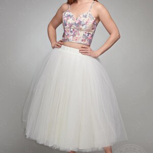 Simplicity S8869 Sewing Pattern Misses Lined Tops With Fabric and Trim ...