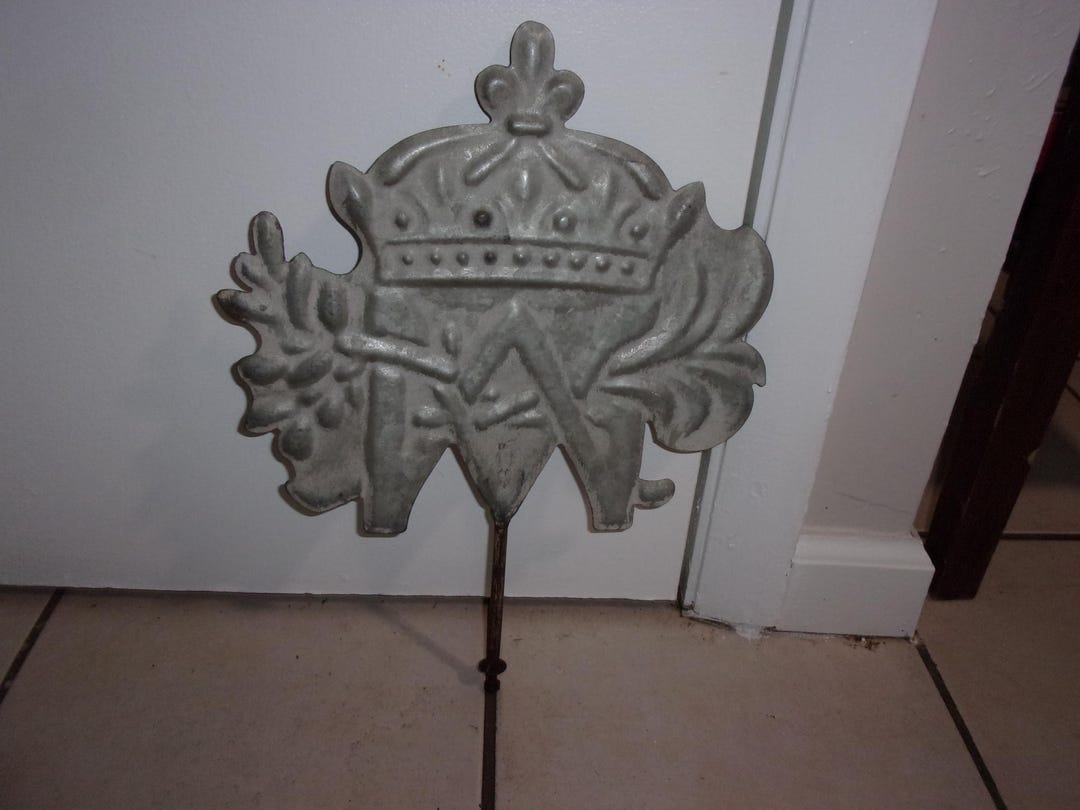 Vintage French Decorative Metal Crown Hallmark Post Marker - Etsy