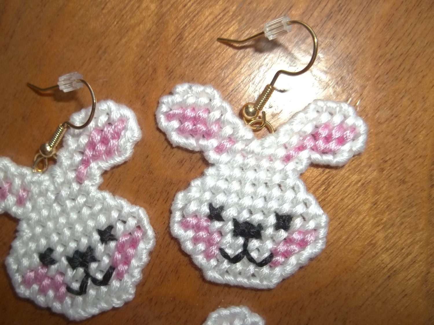 Easter Bunny Face Pin and Earring Set Plastic Canvas & DMC Floss - Etsy