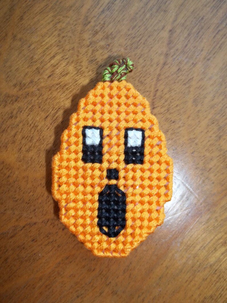 Halloween Pumpkin Earrings and Pin Needle Point Plastic Canvas - Etsy