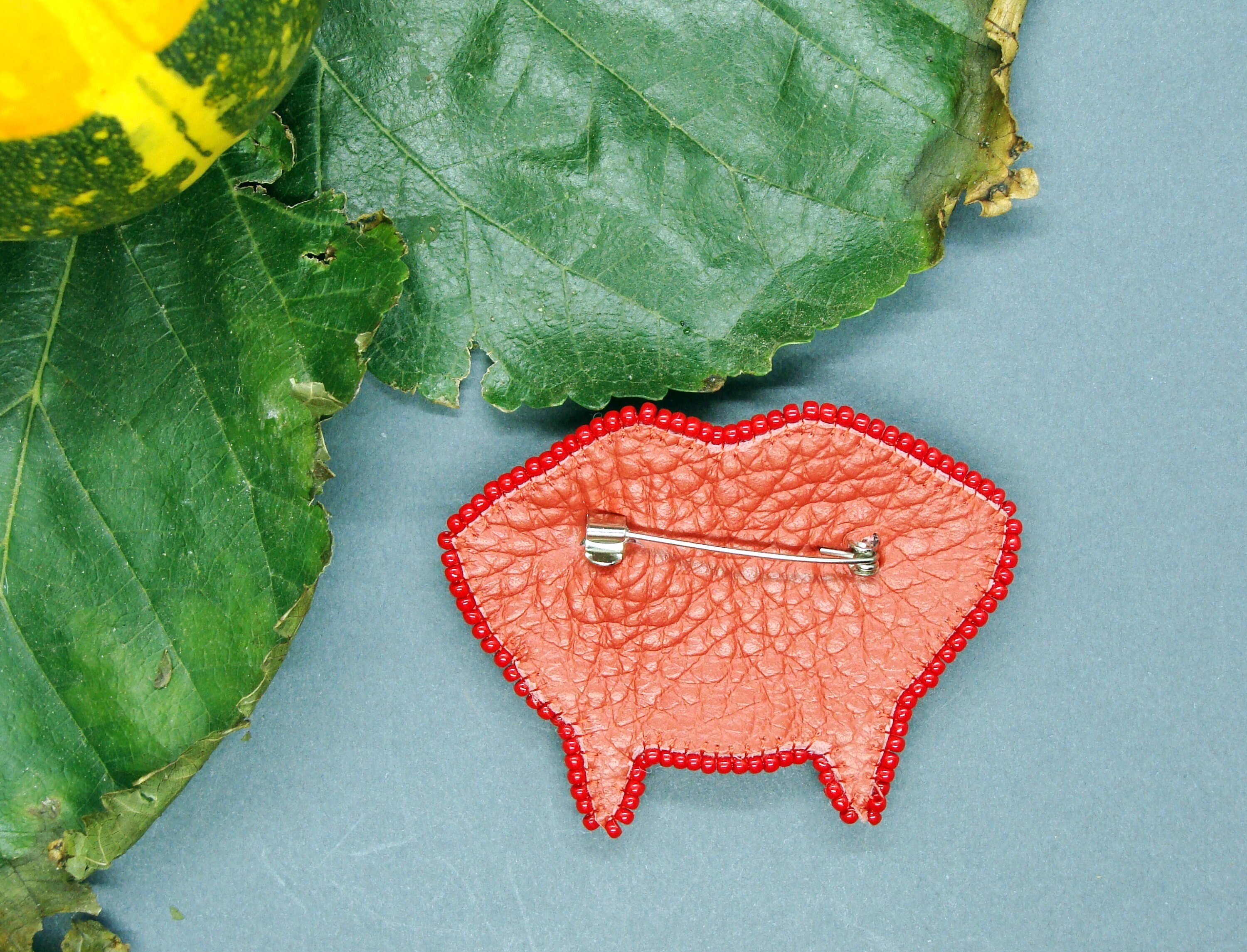 Red Vampire Lips Bead Brooch Halloween Bead Brooch Vampire - Etsy