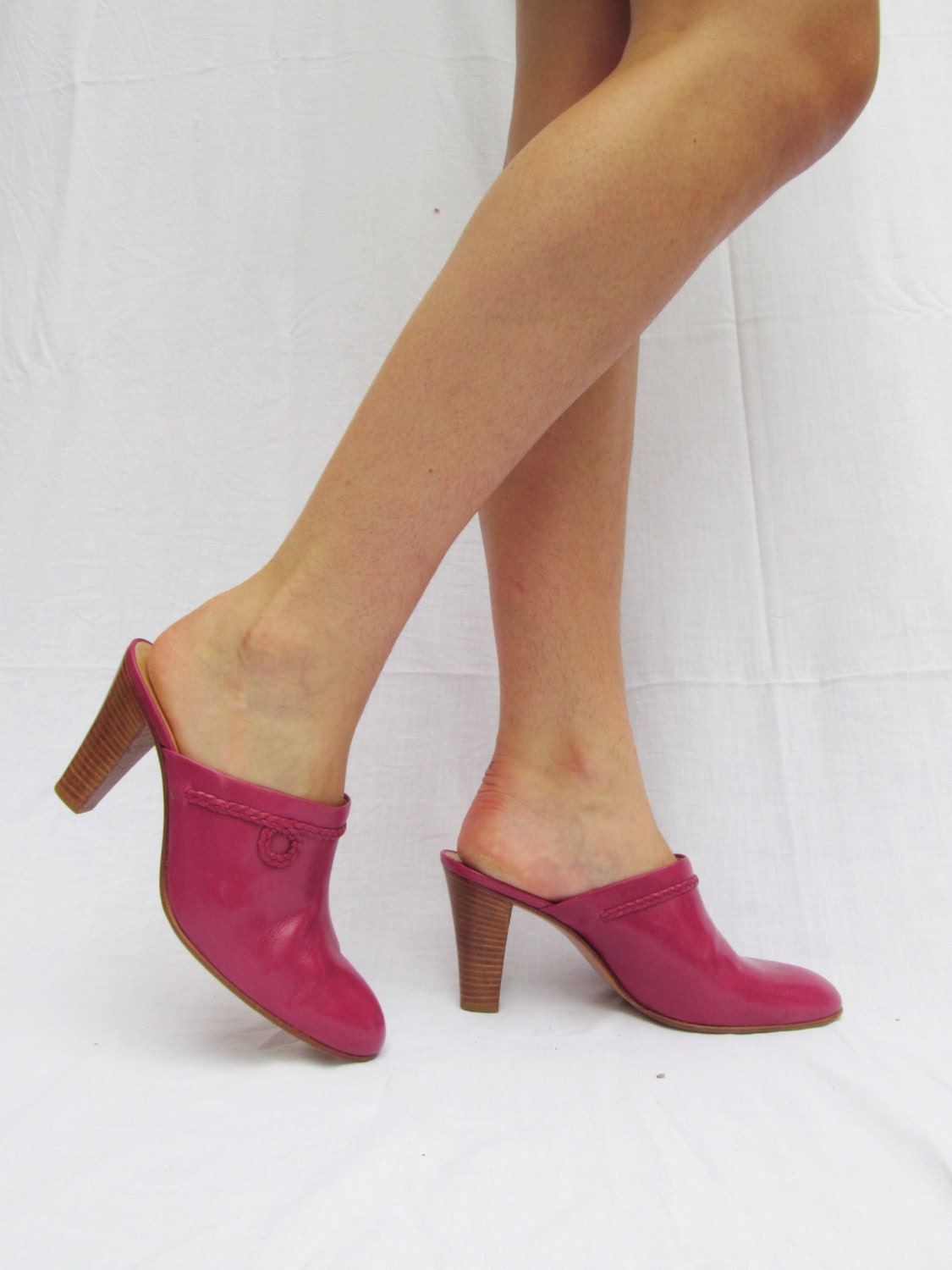 Vintage Pink 1970s Leather Mules - Etsy