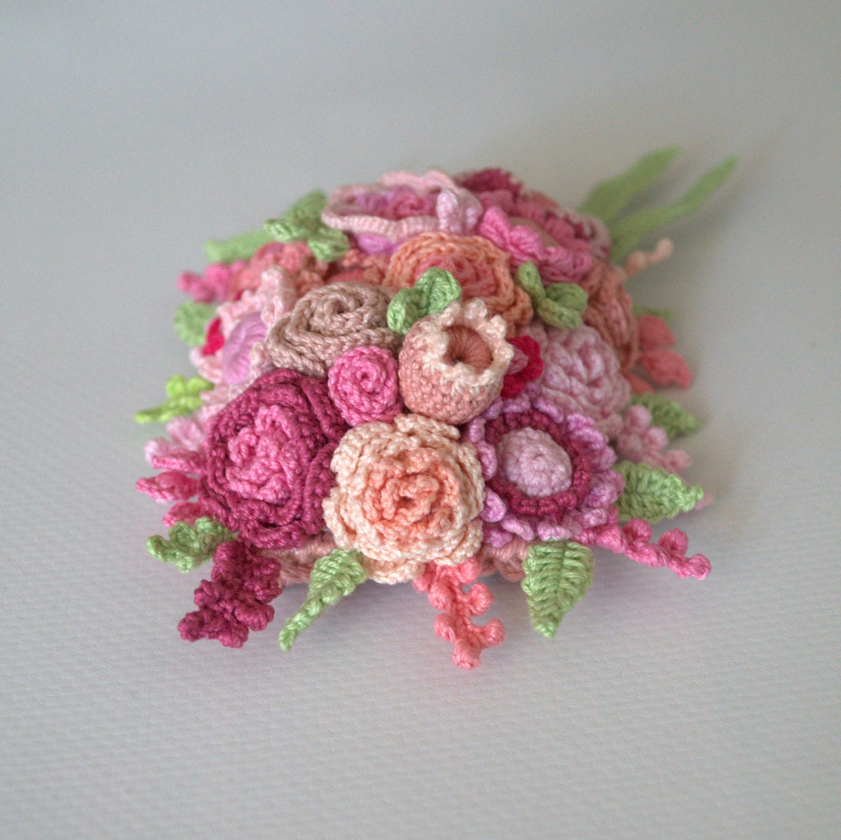 Pin Floral Pink Brooch Crochet bouquet | Etsy