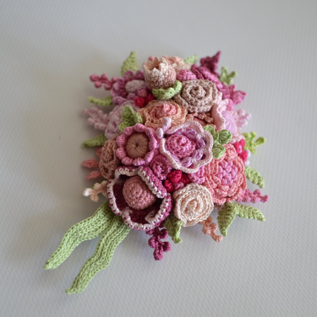 Pin Floral Pink Brooch Crochet bouquet | Etsy
