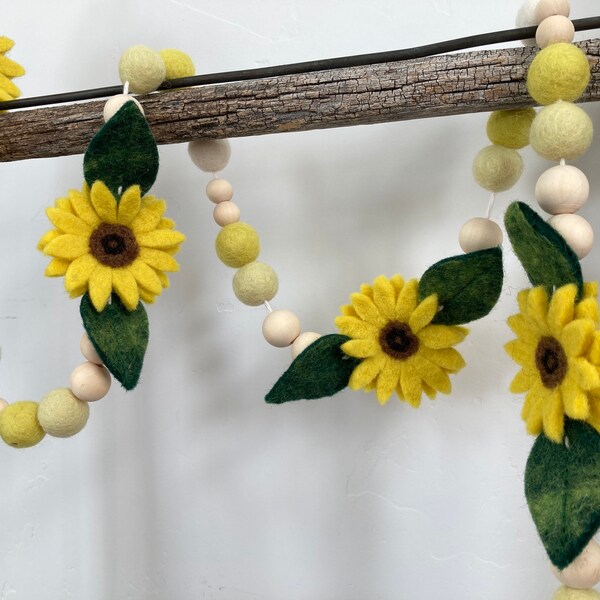 Spring Garland - Etsy