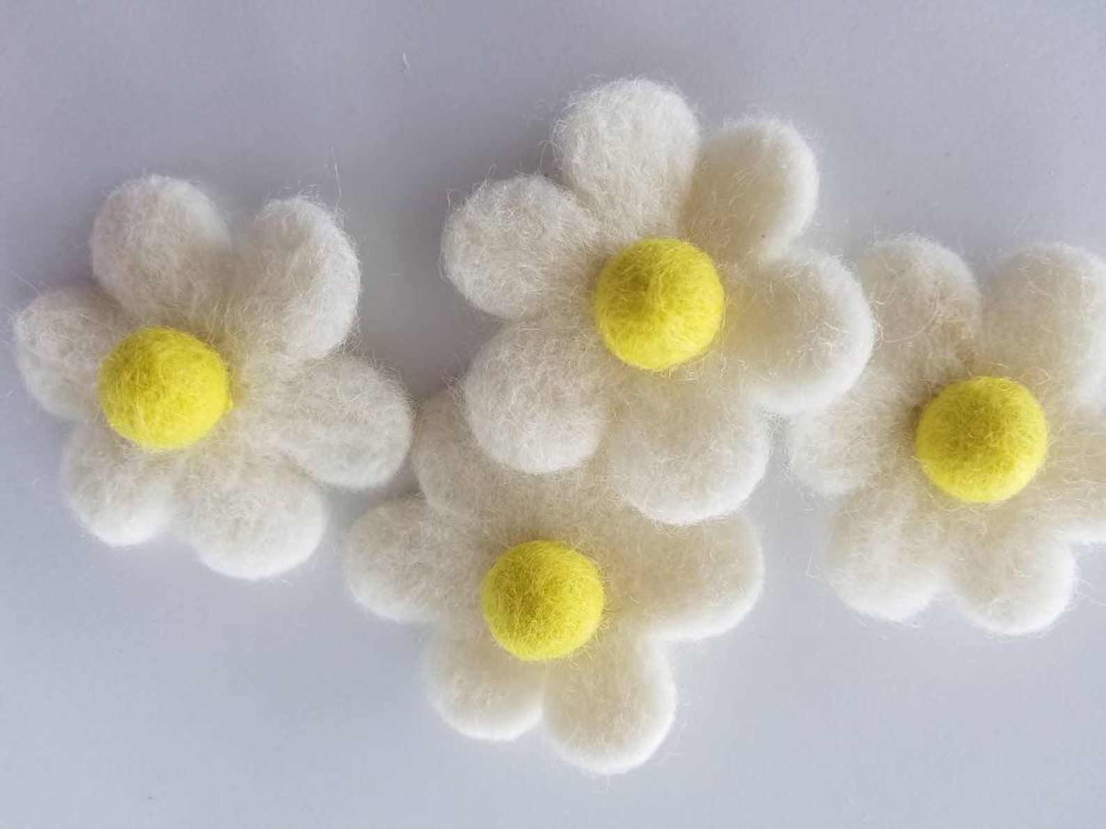 Felt Daisy Embellishment. Felt Flower. Felt Craft. Daisy | Etsy