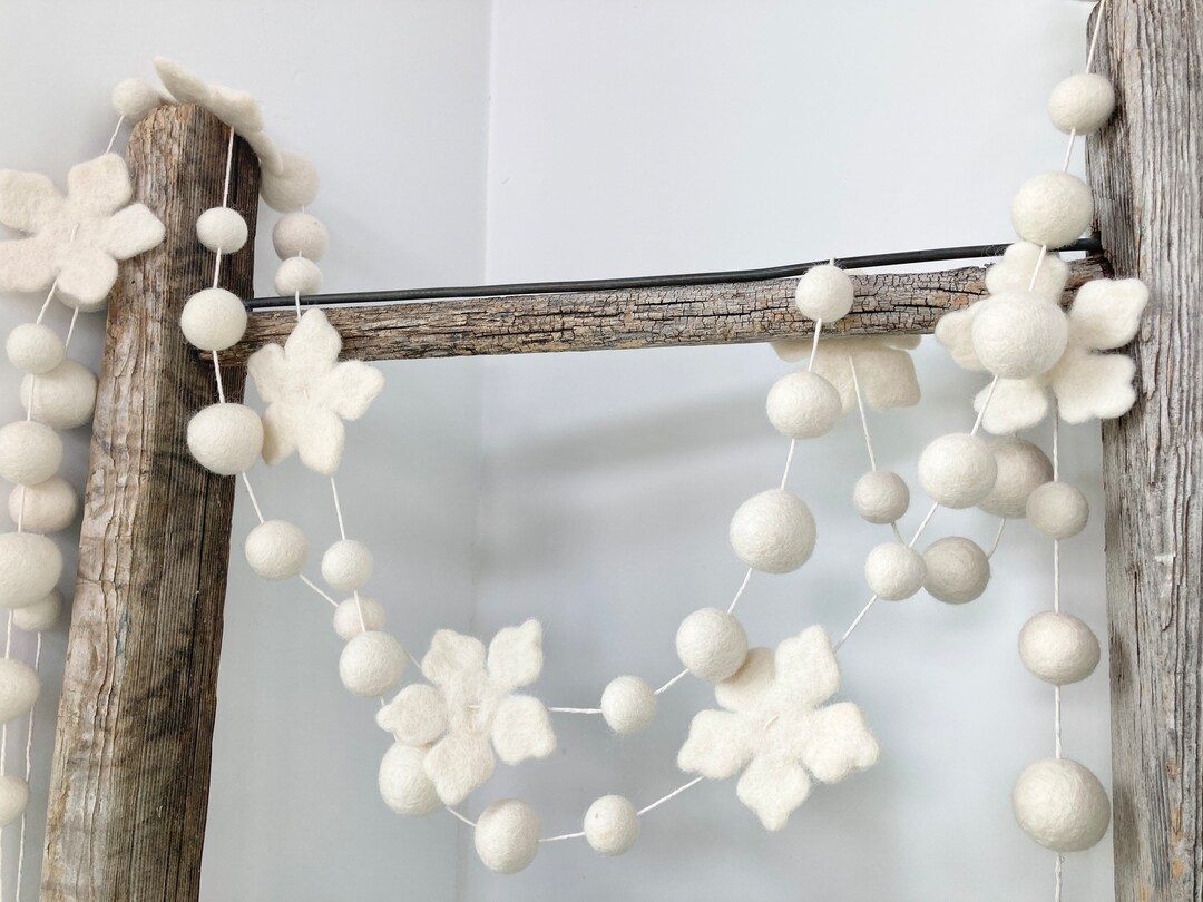 Handmade Felt Snowflake Garland: Winter Christmas Decor (5ft) - Etsy