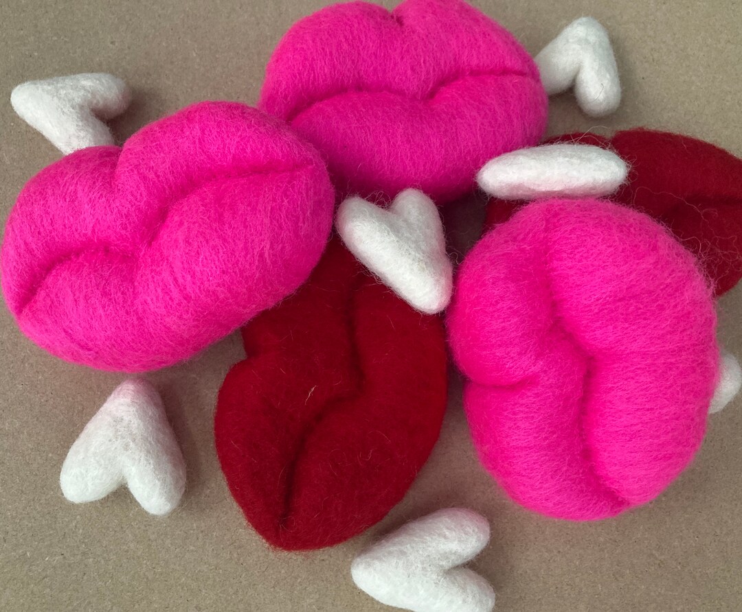 XXL Felt Lips. Lip Decor. Valentines Lips. 2 Pieces - Etsy