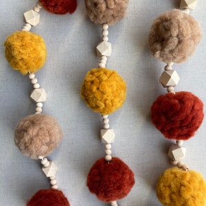 Fall Garland. Fall Pom Pom Garland. Fall Decor. Decorative Pom - Etsy