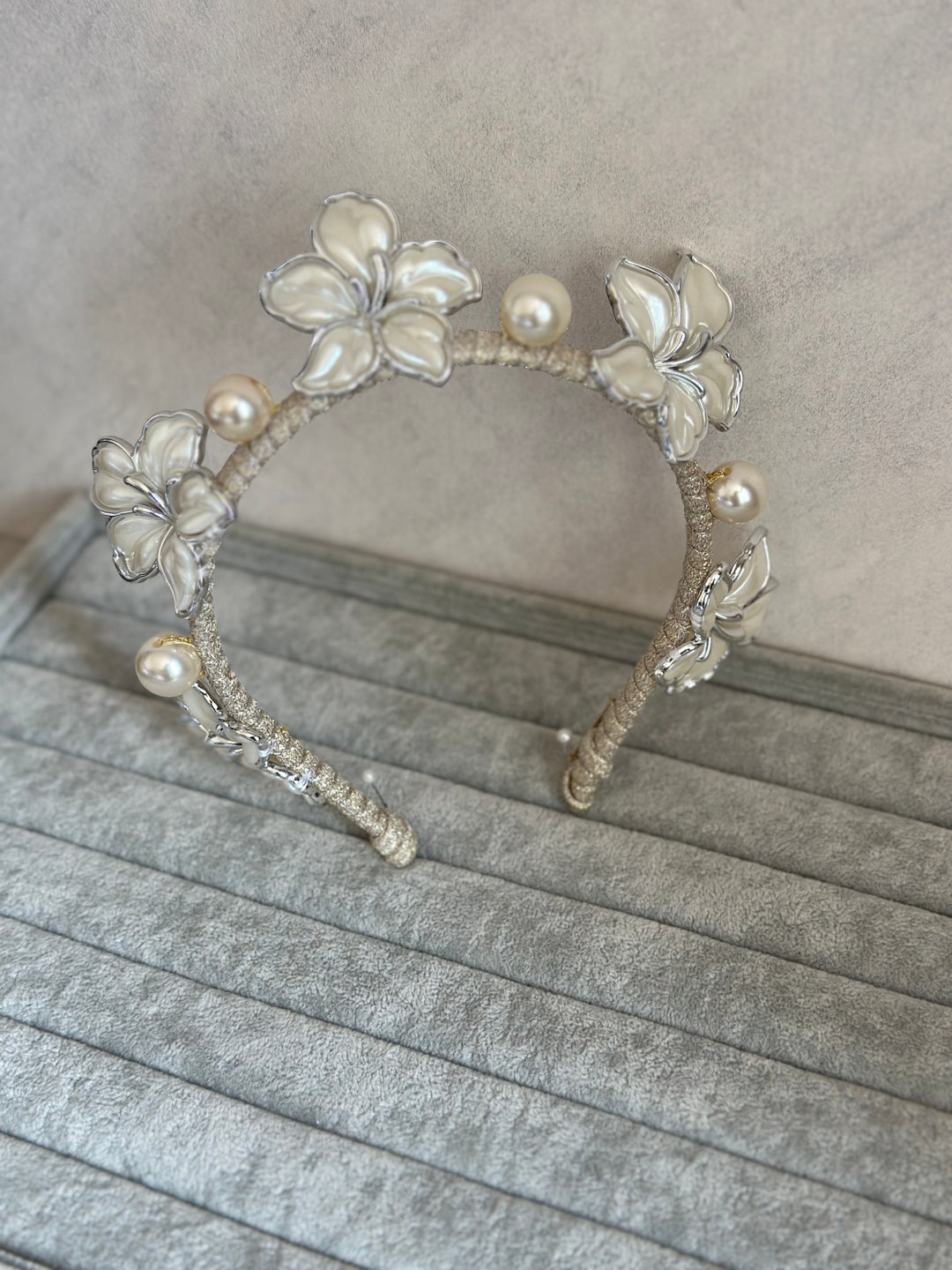 Luxury Fascinator Headband, Melbourne Cup Headband, Wedding Headband ...