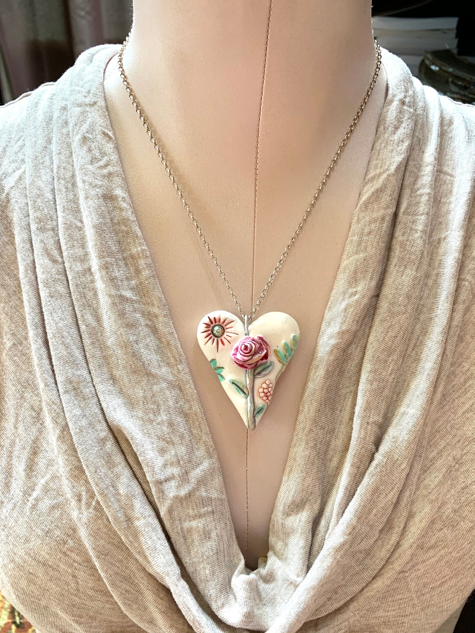 Red Rose Pendant Heart Pendant Pastel Garden Theme Pendant Pink Rose ...