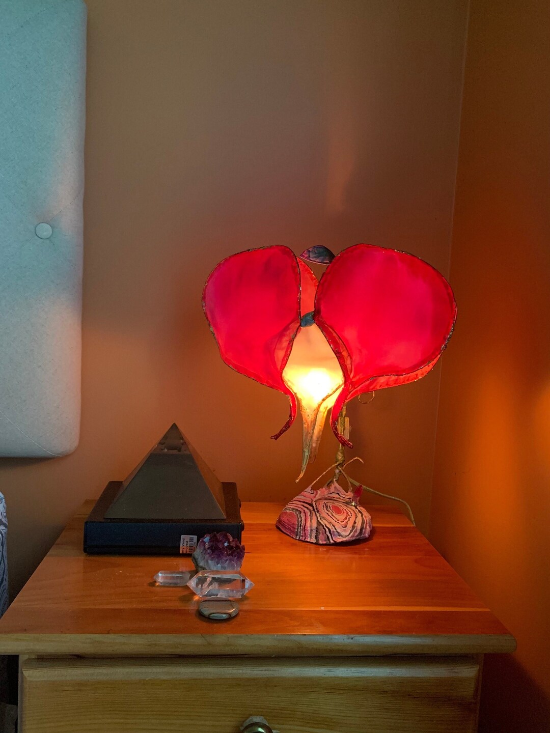 Magenta Bleeding Heart Rustic Woodsy Earthy Lamp Flower - Etsy
