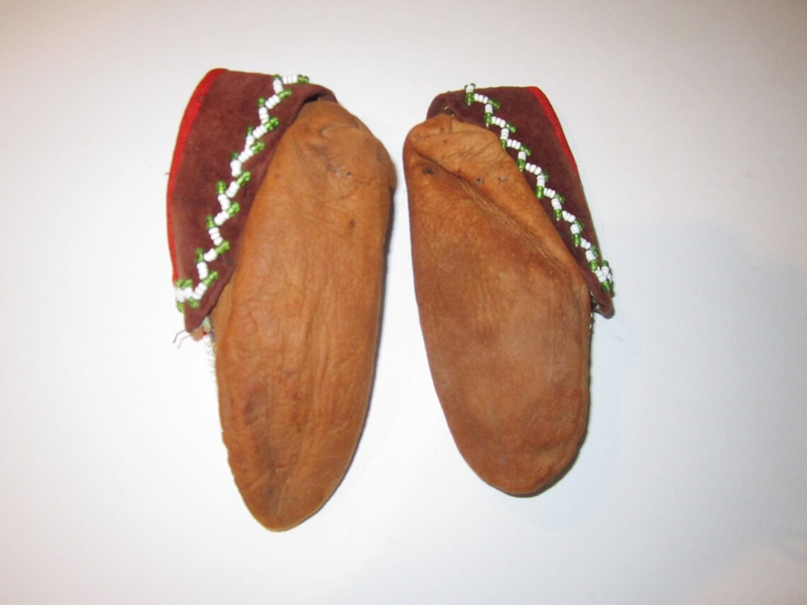 Mohawk Beaded Child's Moccasins Ca. 1900 - Beadwork Intact on Deerskin ...