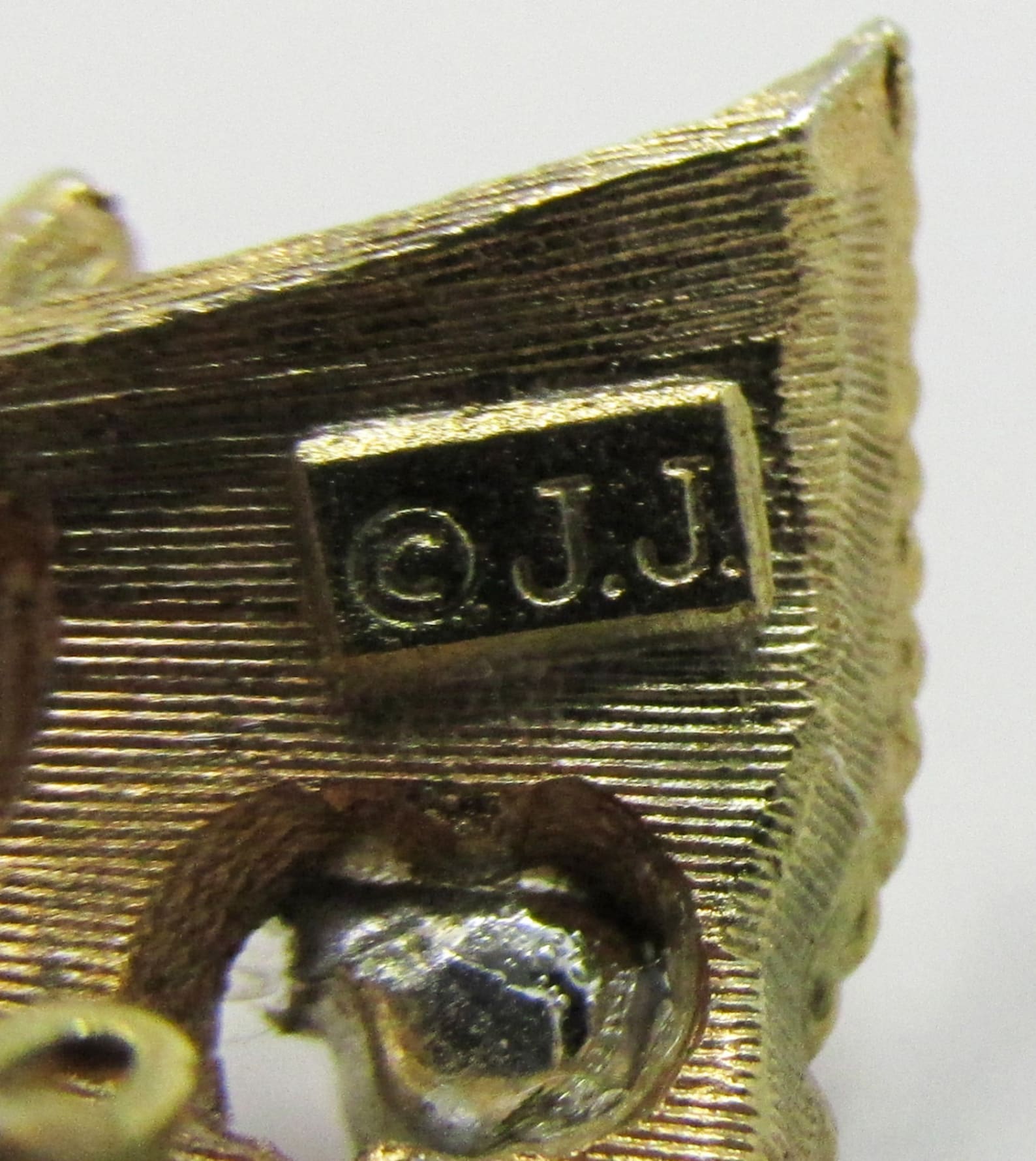 Vintage-JJ-Jewelry-Gold-Rhinestone-Pin-Brooch-Costume-Retro-Ch | Etsy