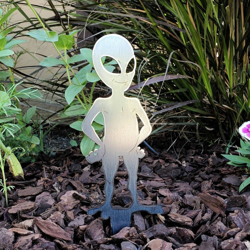 Metal Alien Garden Stake - Etsy