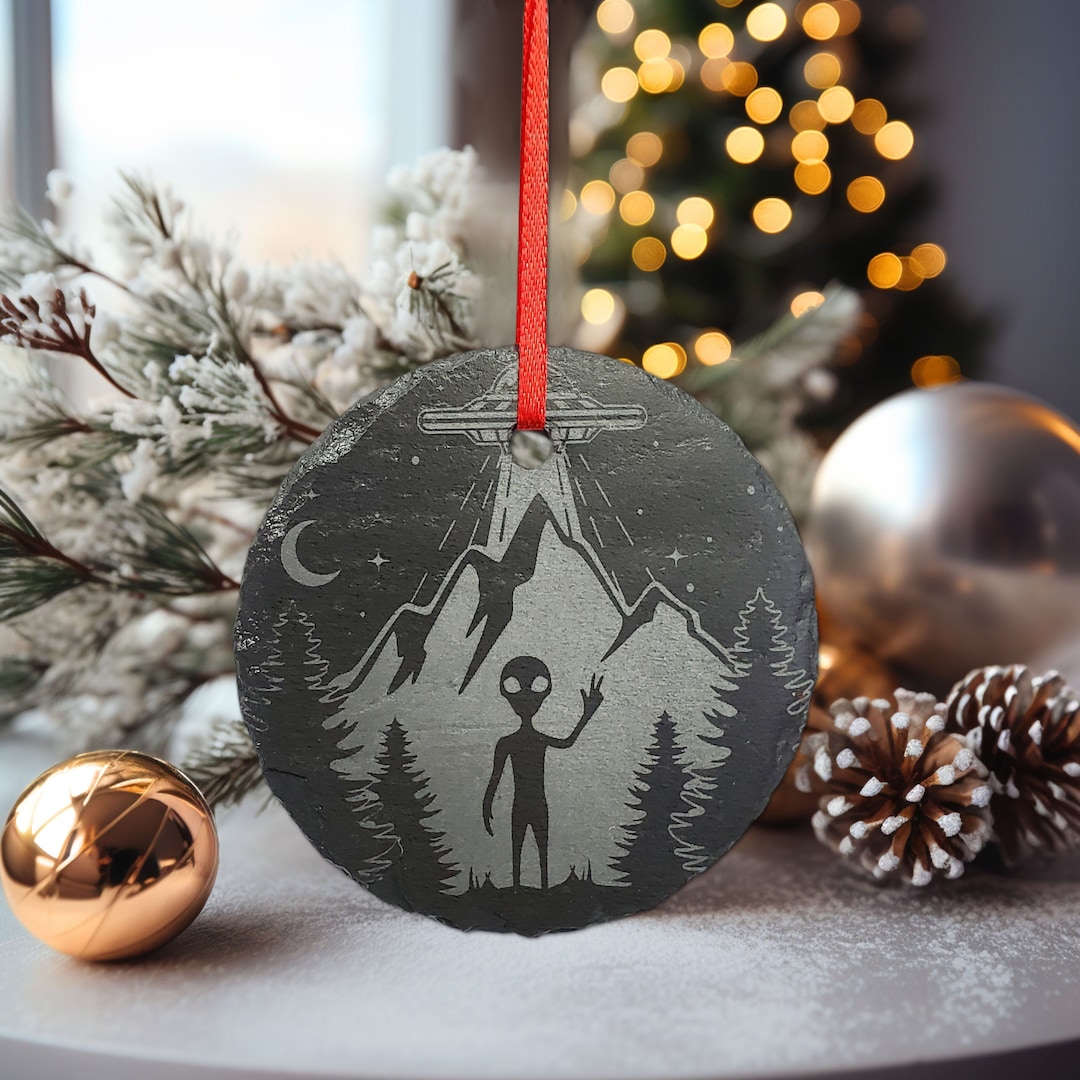 Alien UFO Ornament | 3" Extraterrestrial Spaceship Ornament ...