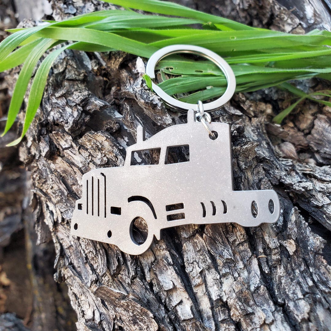 Rugged Semi-truck Stainless Steel Keychain | Gift for 18 Wheeler Truck ...