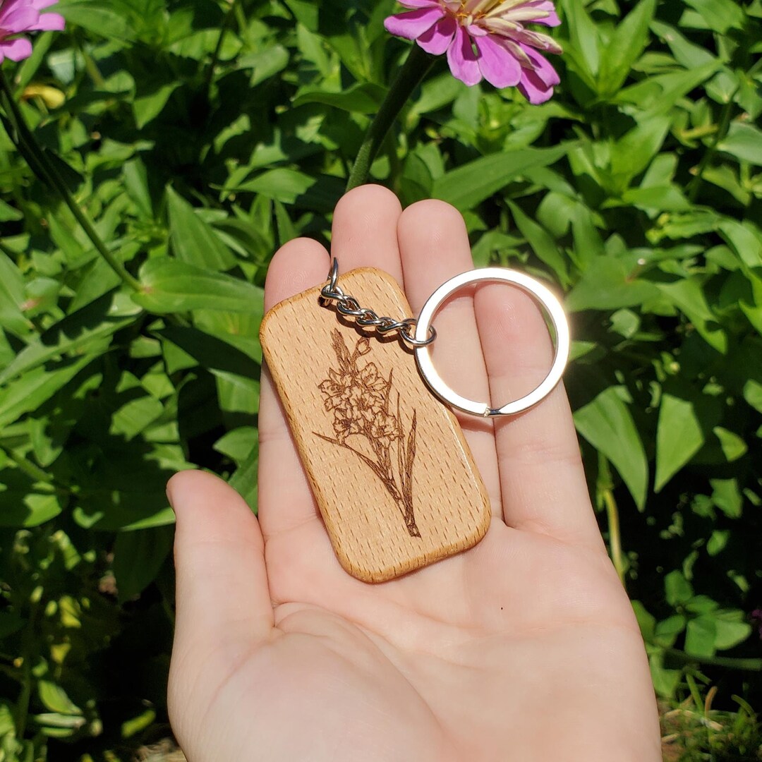 Wooden Birth Month Flower Keychain - Personalized Natural Wood Keyring ...