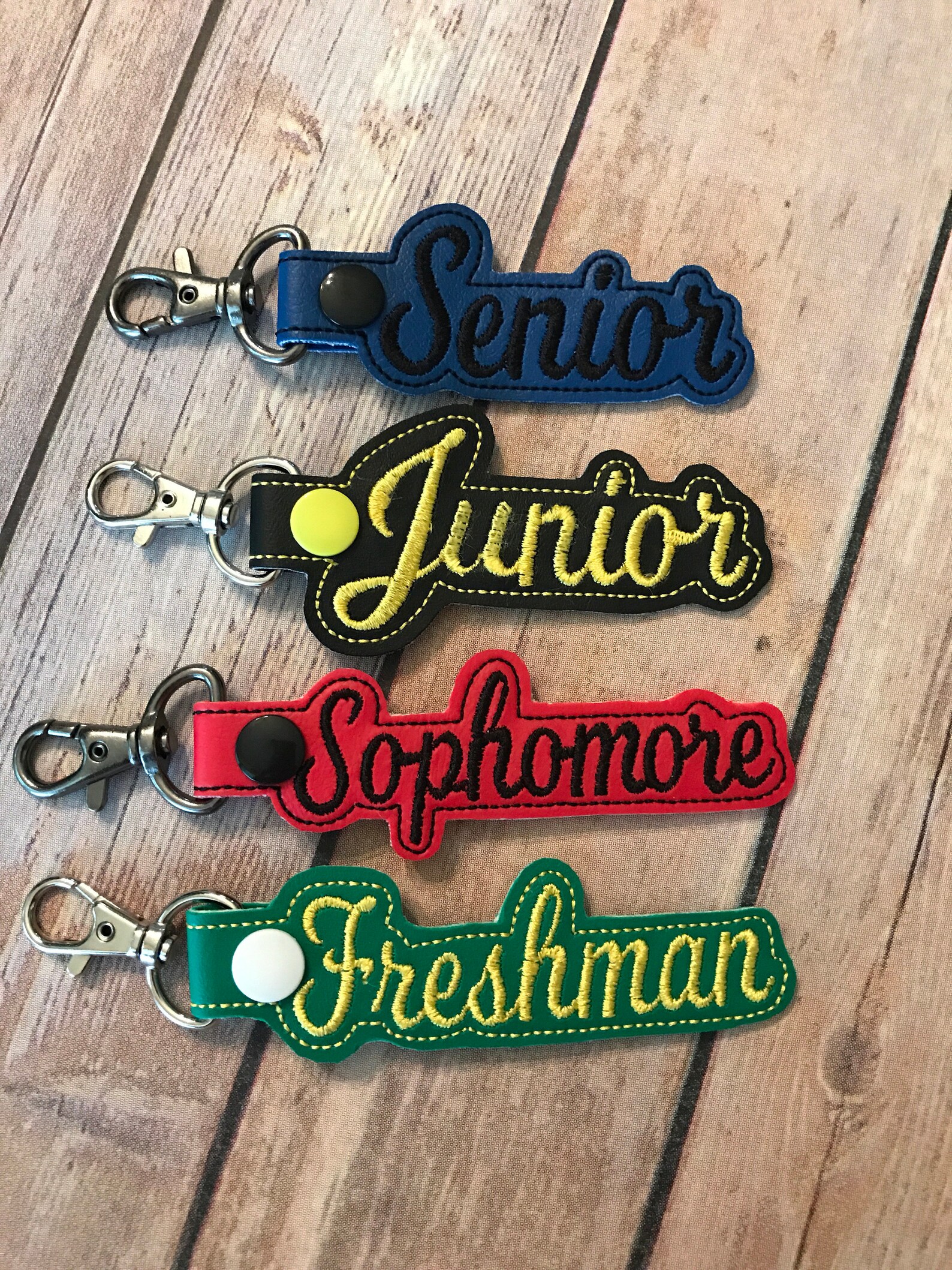CLASSMAN KEY FOB. Grade Level Snap Tab. Senior. Junior. - Etsy