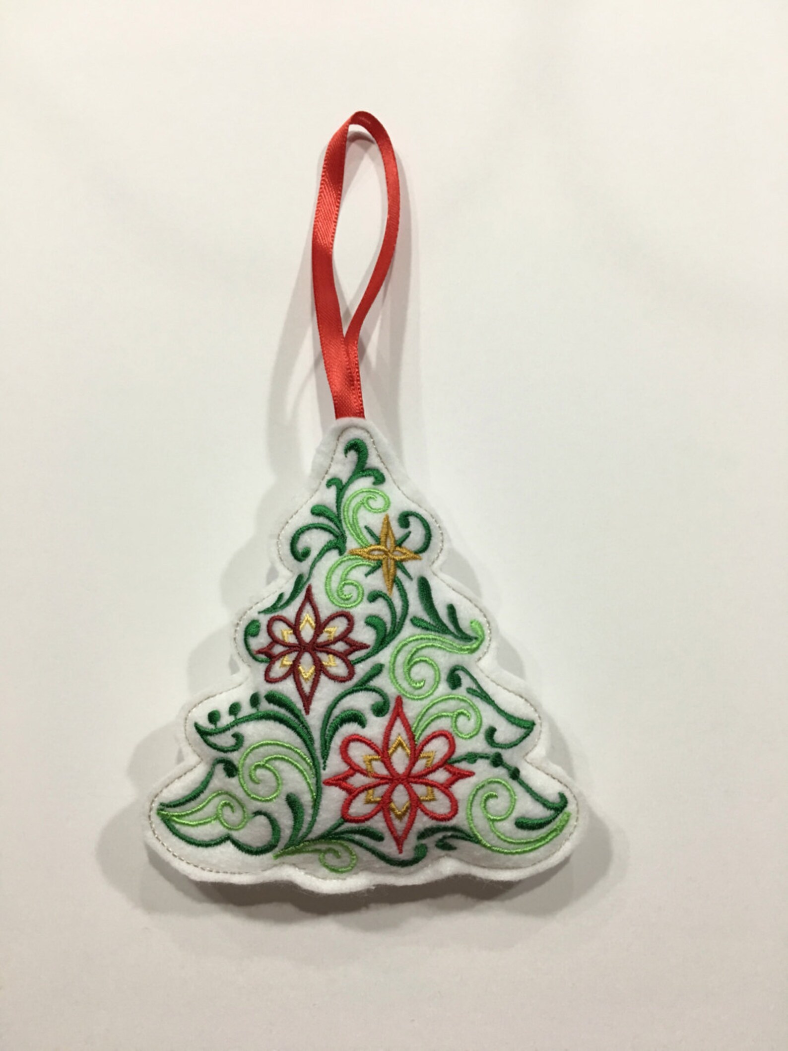 CHRISTMAS TREE ORNAMENT! Holiday Tree. Elegant Tree. Seasonal Ornament ...