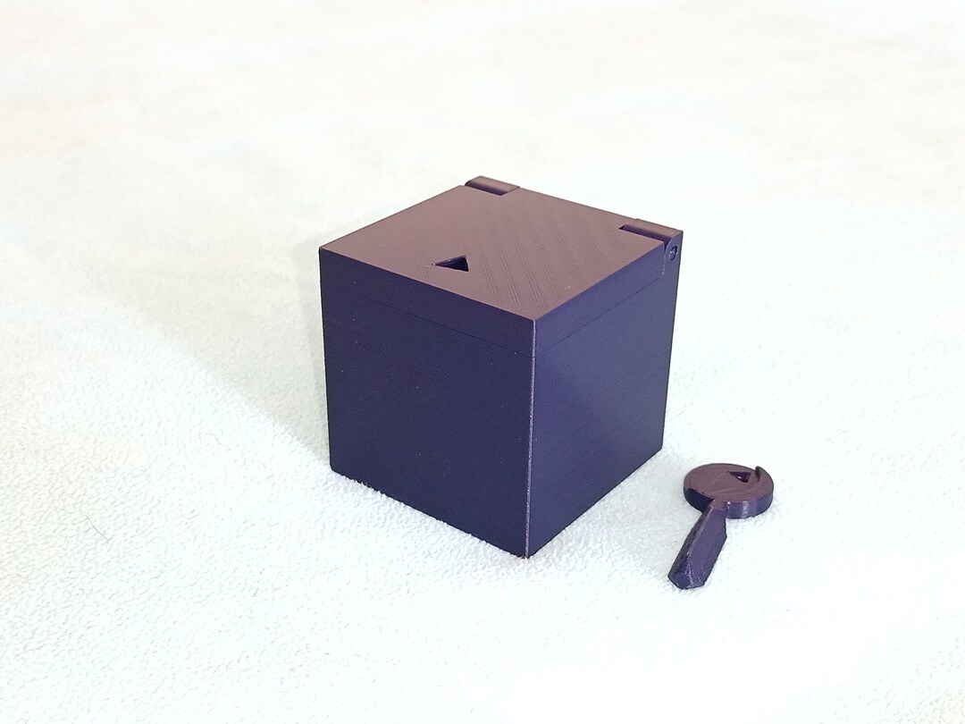 3d Printed Mysterious Blue Box Inspired by Mulholland Drive, 18 Note ...