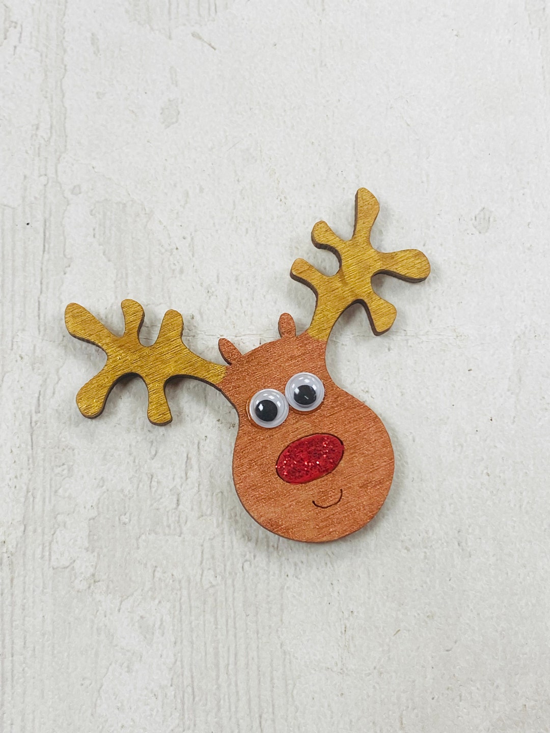 Hand Painted Reindeer Magnet: Christmas Wooden Fridge Decor - Etsy