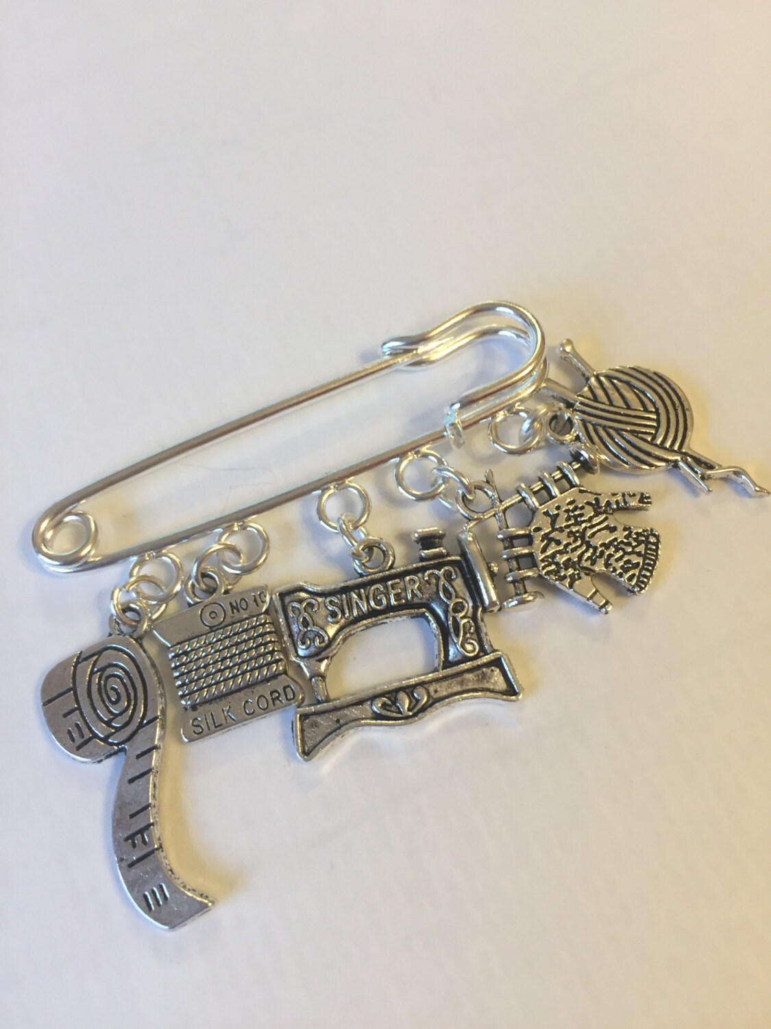 Knitting themed charm brooch sewing themed brooch kilt pin | Etsy
