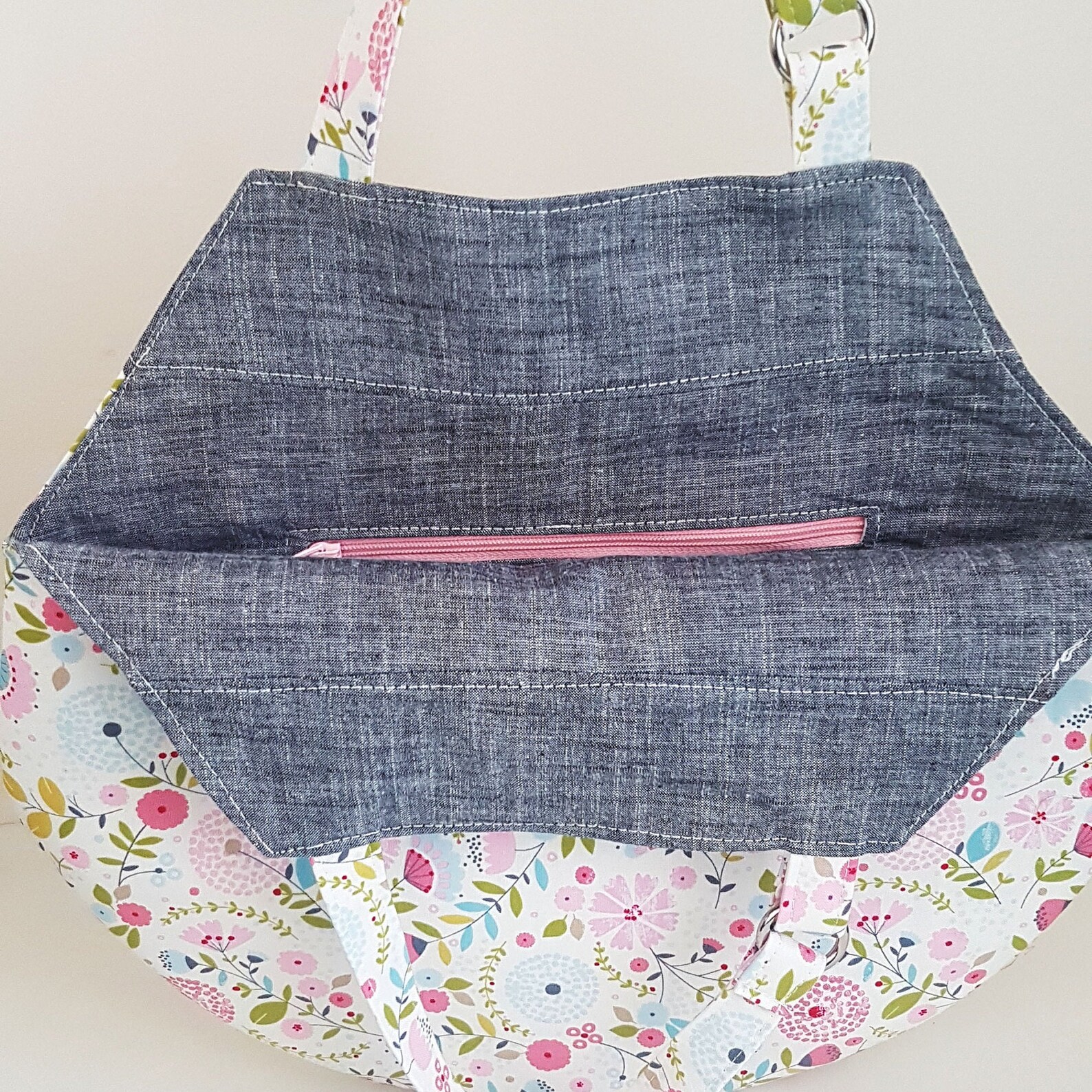 Teen Bag Sewing Pattern, PDF Sewing Pattern, Includes SVG File, Handbag ...