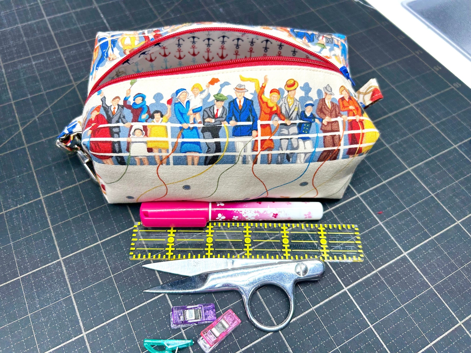 Easy Boxy Pouch PDF Sewing Pattern and Video Tutorial, Cute Beginner ...