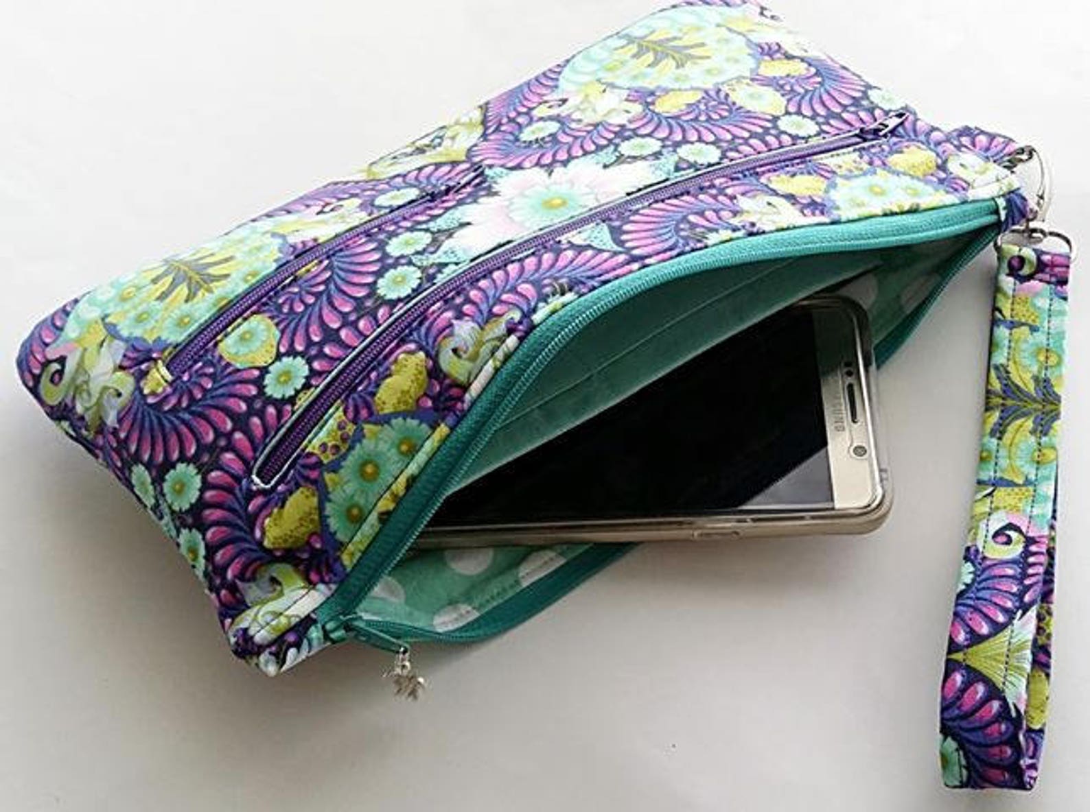 The Dana Bag and Wristlet PDF Sewing Pattern, Pouch Sewing Pattern ...