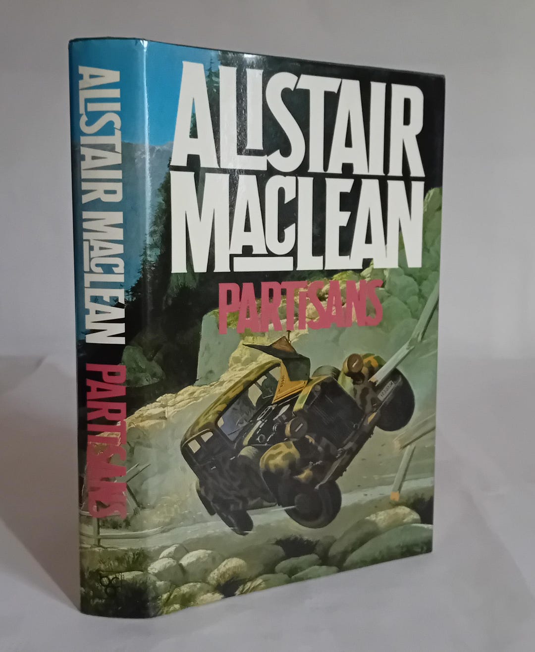 Partisans by Alistair Maclean Vintage Hardback Book Published by BCA in ...