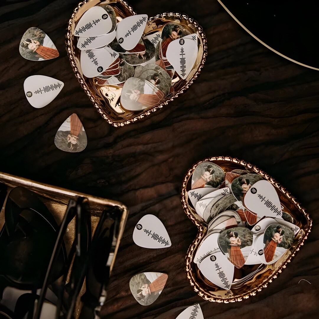 Wedding Favors Keepsake Bride Groom Custom Printed Personalised Guitar ...