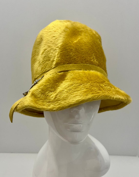 1960's Mod Gold Bucket Hat by Henri Original - Gem
