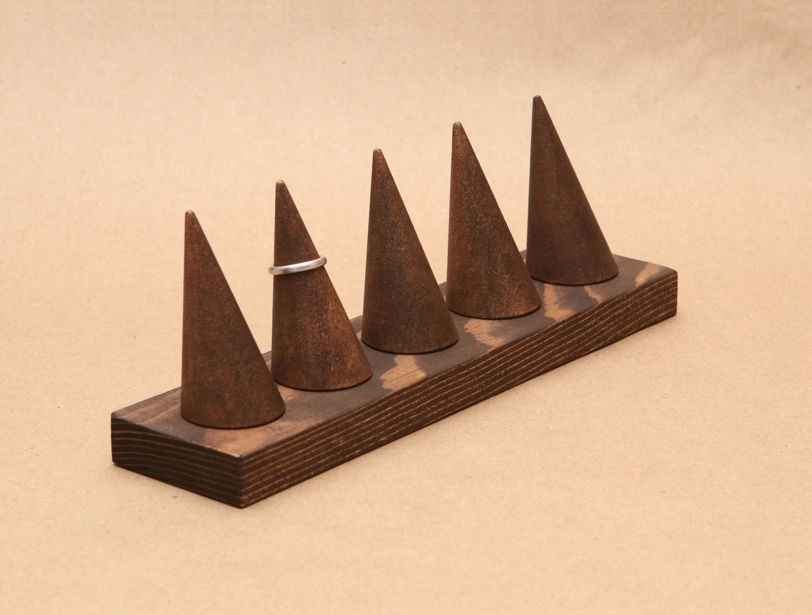 Angled Ring Display / Ring Holder Set / Set of 5 Ring Cones | Etsy