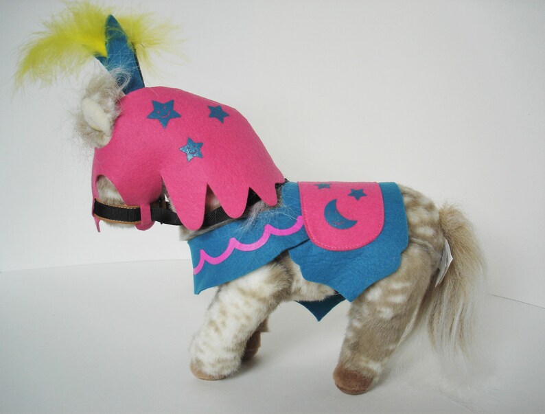 Oatsie Cirque De La Lune: A Looney Circus - Etsy