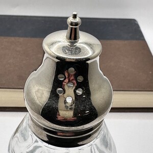 Lady Primrose's Royal Extract Vintage Dusting Silk Powder 8 Inch Shaker ...