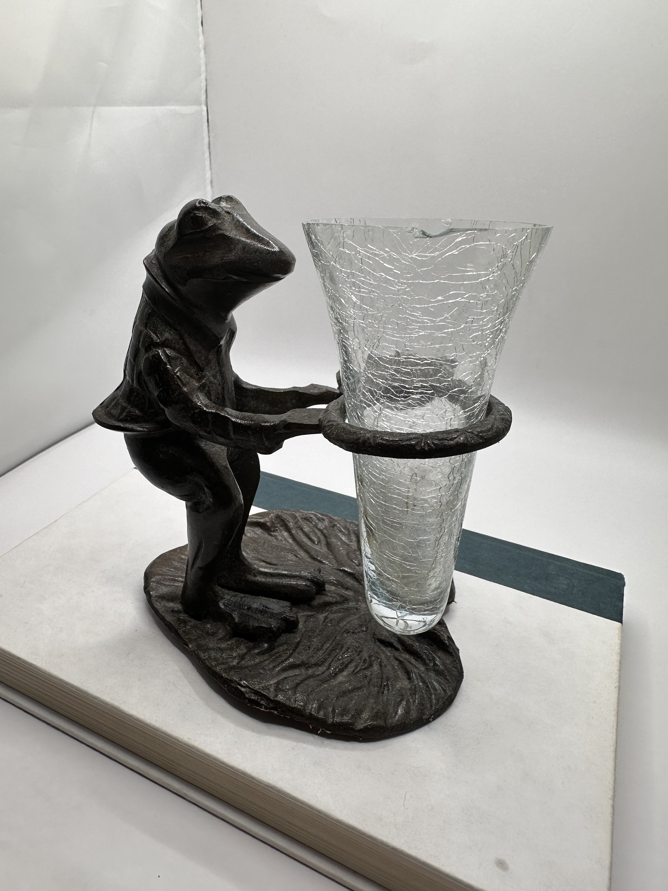 Bronze Butler Frog Holding a Glass Vase and a Lily Pad Serving - Etsy