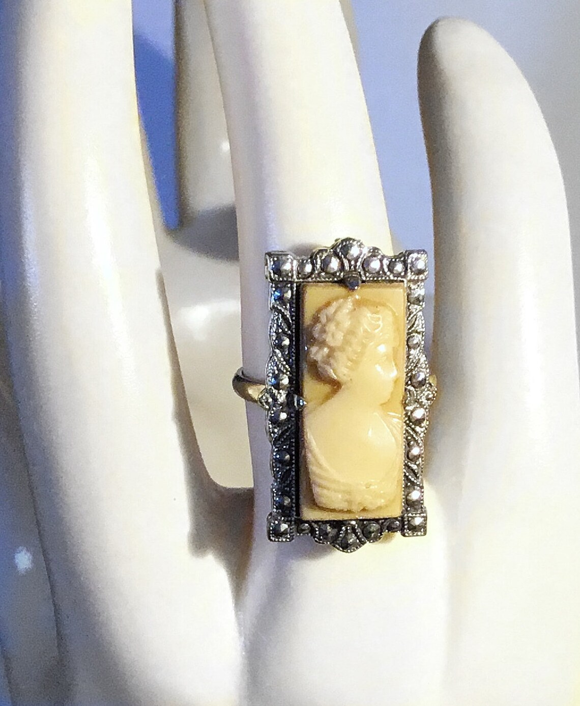 Victorian Revival Celluloid Cameo Ring With Woman's Profile, C1930 - Etsy