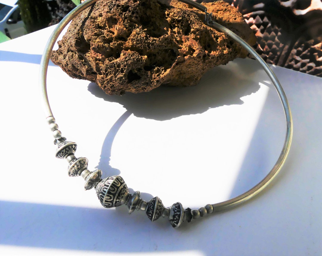 Collier torque Miao, ethnique, vintage, argent 925, Laos, perles - Etsy ...