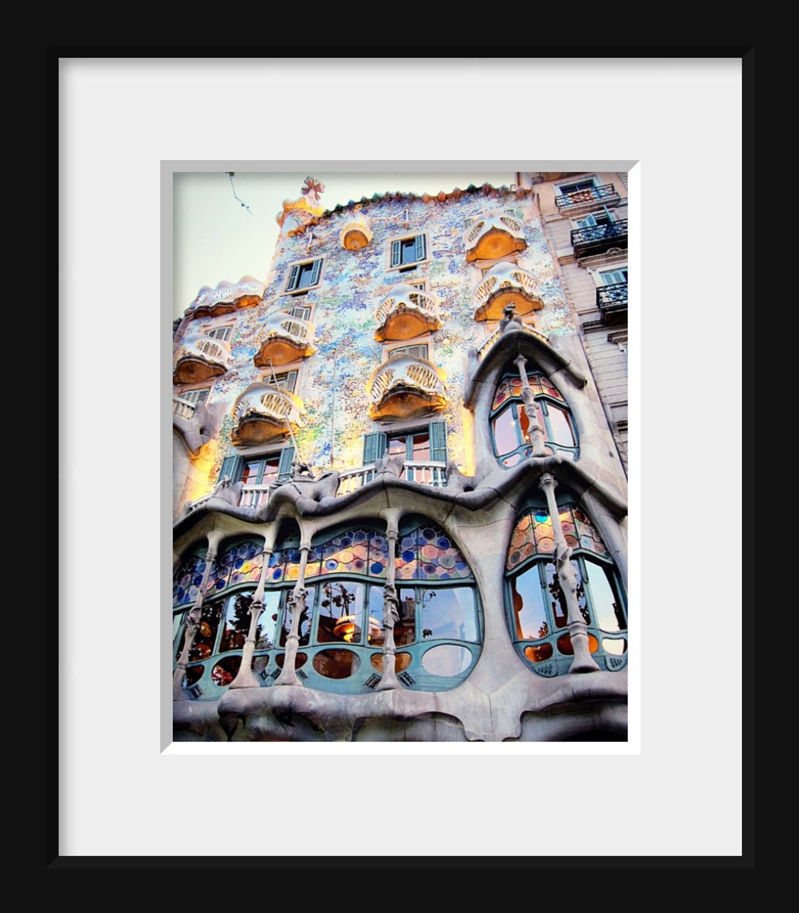 Spain Photo Gaudi Print Barcelona Photo Architecture Print - Etsy