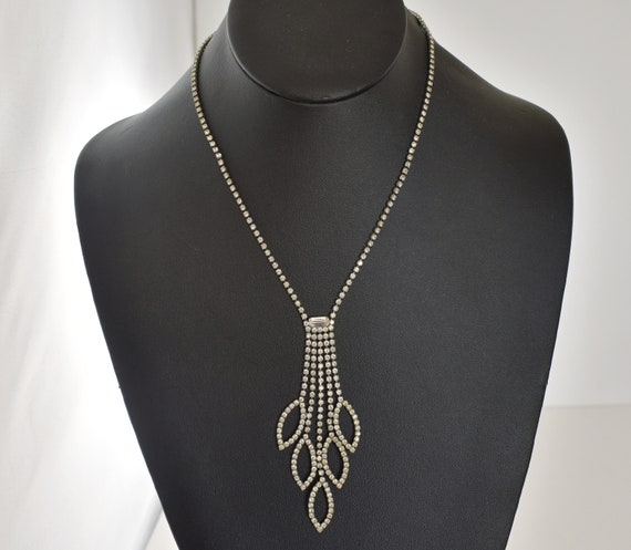 Rhinestone lariat necklace store