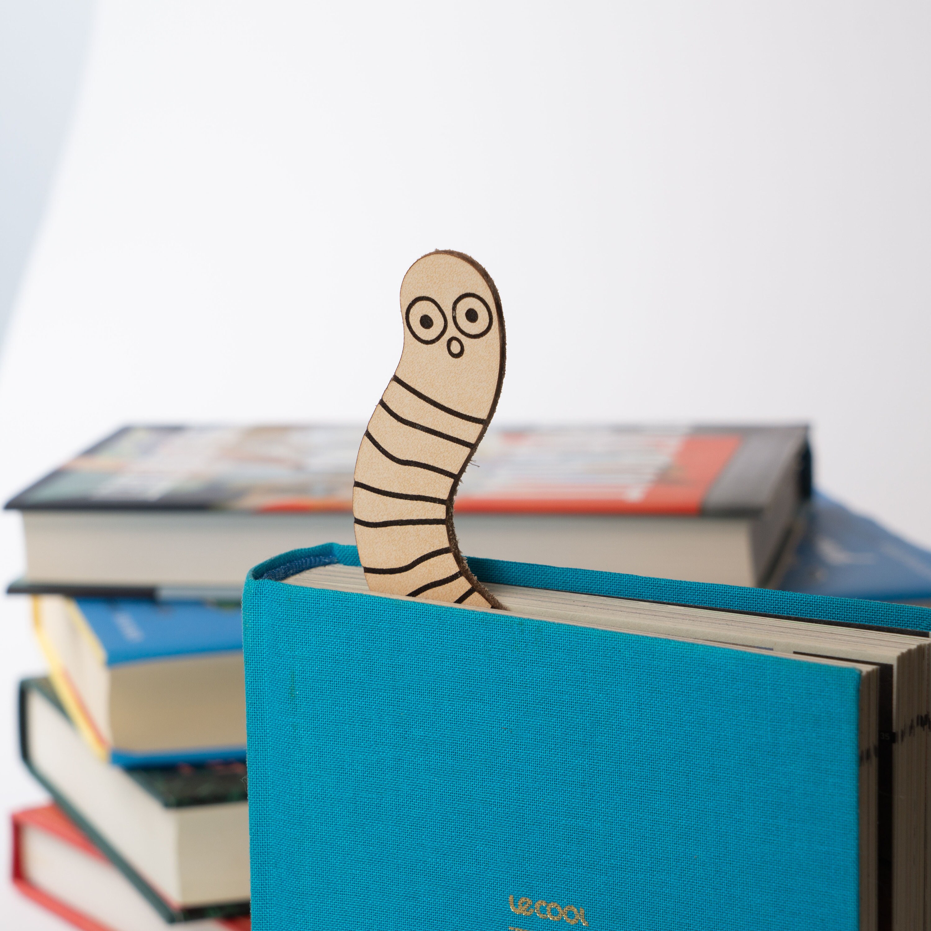 Laser Cutter SVG File - Bookworm Bookmark - Etsy