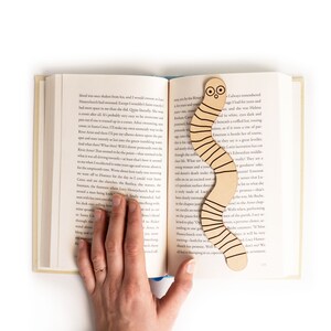 Laser Cutter SVG File - Bookworm Bookmark - Etsy