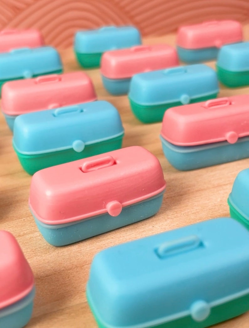 Miniature Caboodle-inspired Case, 1:12 Scale - Etsy