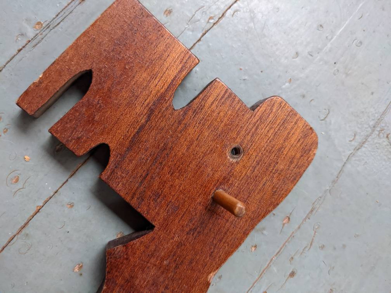 Vintage Handmade Wooden Skeleton Key Keeper - Etsy