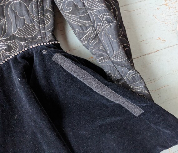 Vintage velvet figure skating costume - Gem