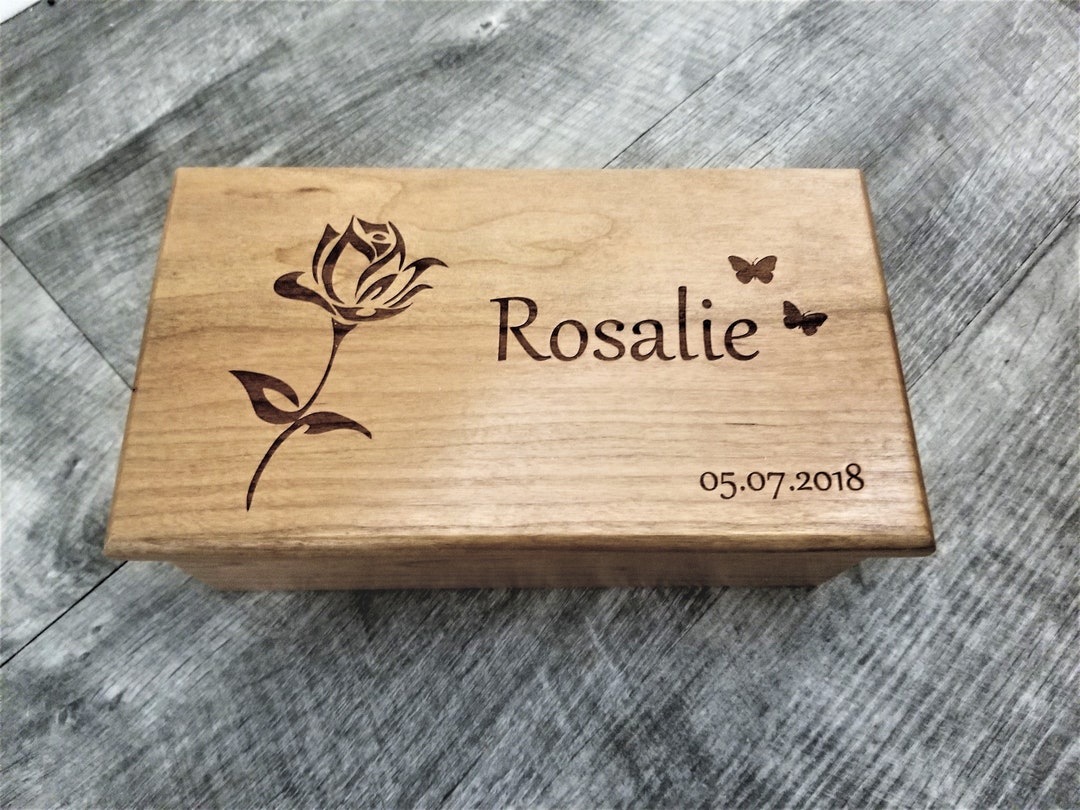 Personalized Rose Music Box Choose Your Song, Valentines Gift for Her ...