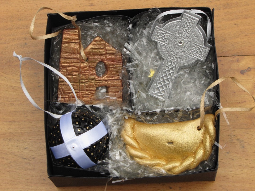 Boxed Set of Cornish Christmas Tree Decorations - Etsy UK