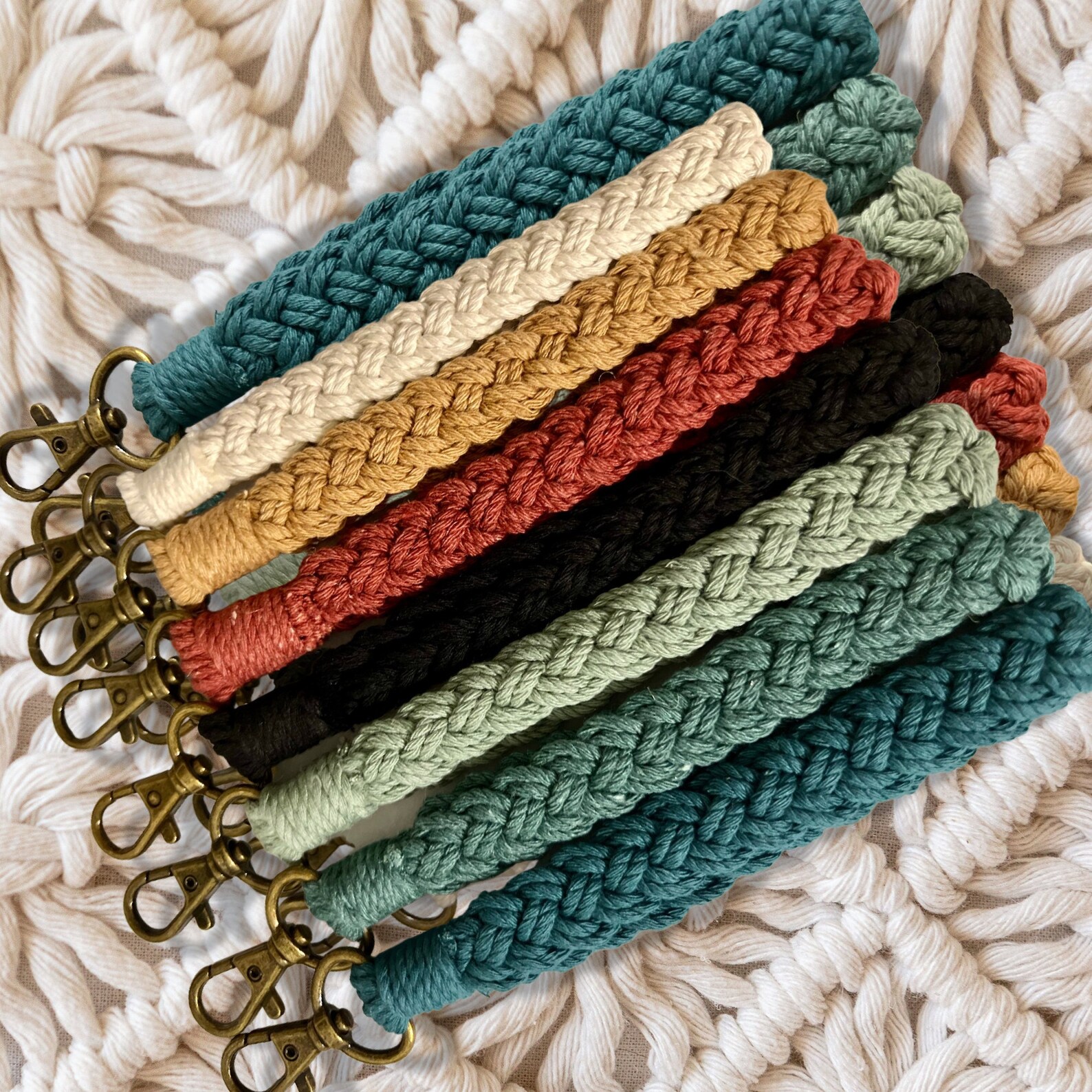 Macrame Wristlet Keychain Boho Keychain Braided Macrame Key Holder ...