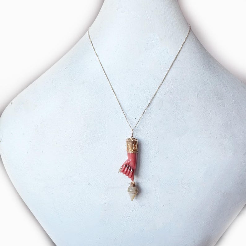 Vintage 14k Gold Mano Fico Pendant, 14 Ct Gold Galalith Mother of Pearl ...